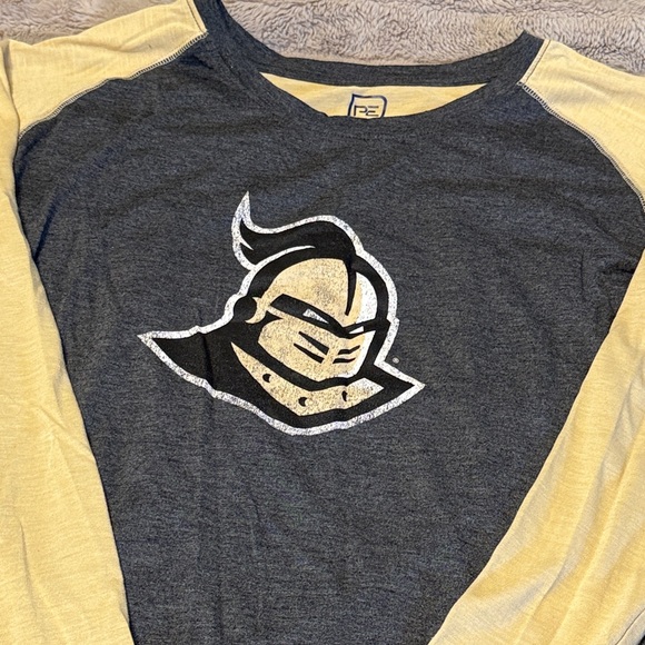 Pro Edge | Tops | Ucf Knights Long Sleeve Raglan Shirt With Knight Logo ...